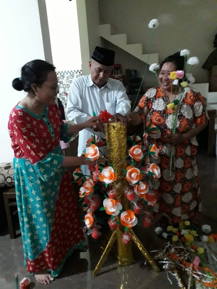 Ndog-ndogan, Cantiknya Hiasan Telur Maulud Nabi di Banyuwangi - idealoka